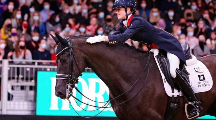 DOUBLE WORLD CHAMPION LOTTIE FRY HEADS A CLASS FIELD FOR THE LONDON ...